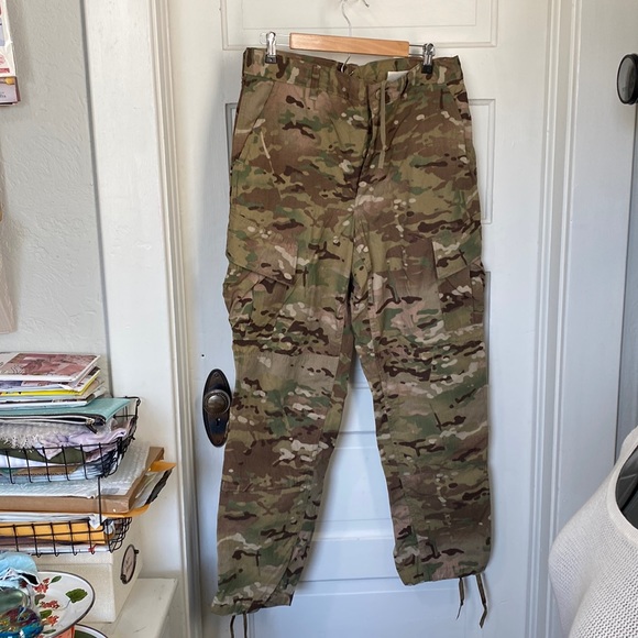 U.S. Army | Pants | New Army Combat Camo Pants Medium Regular | Poshmark